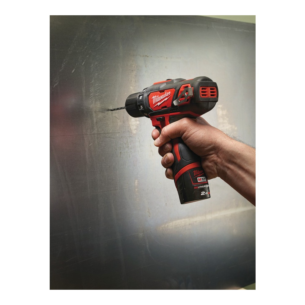 M12BDD-202C Milwaukee Compact drill driver offer